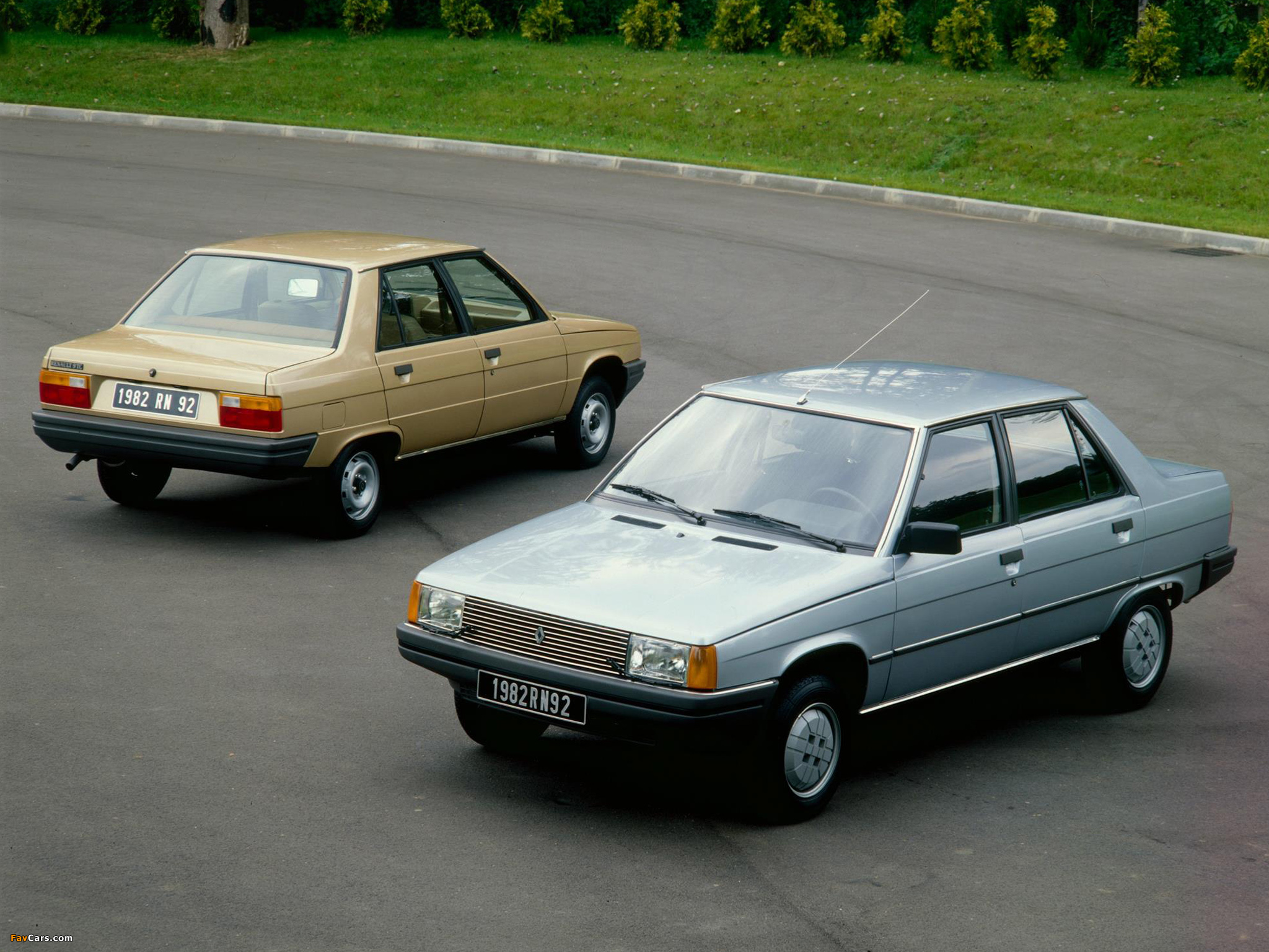 Renault 9 spécifications techniques et économie de carburant